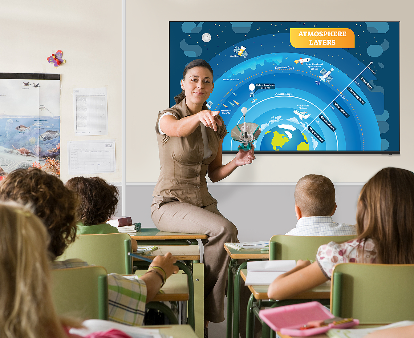 4PB75EJ2U 75" Professional Display | Sharp Electronics | Canada